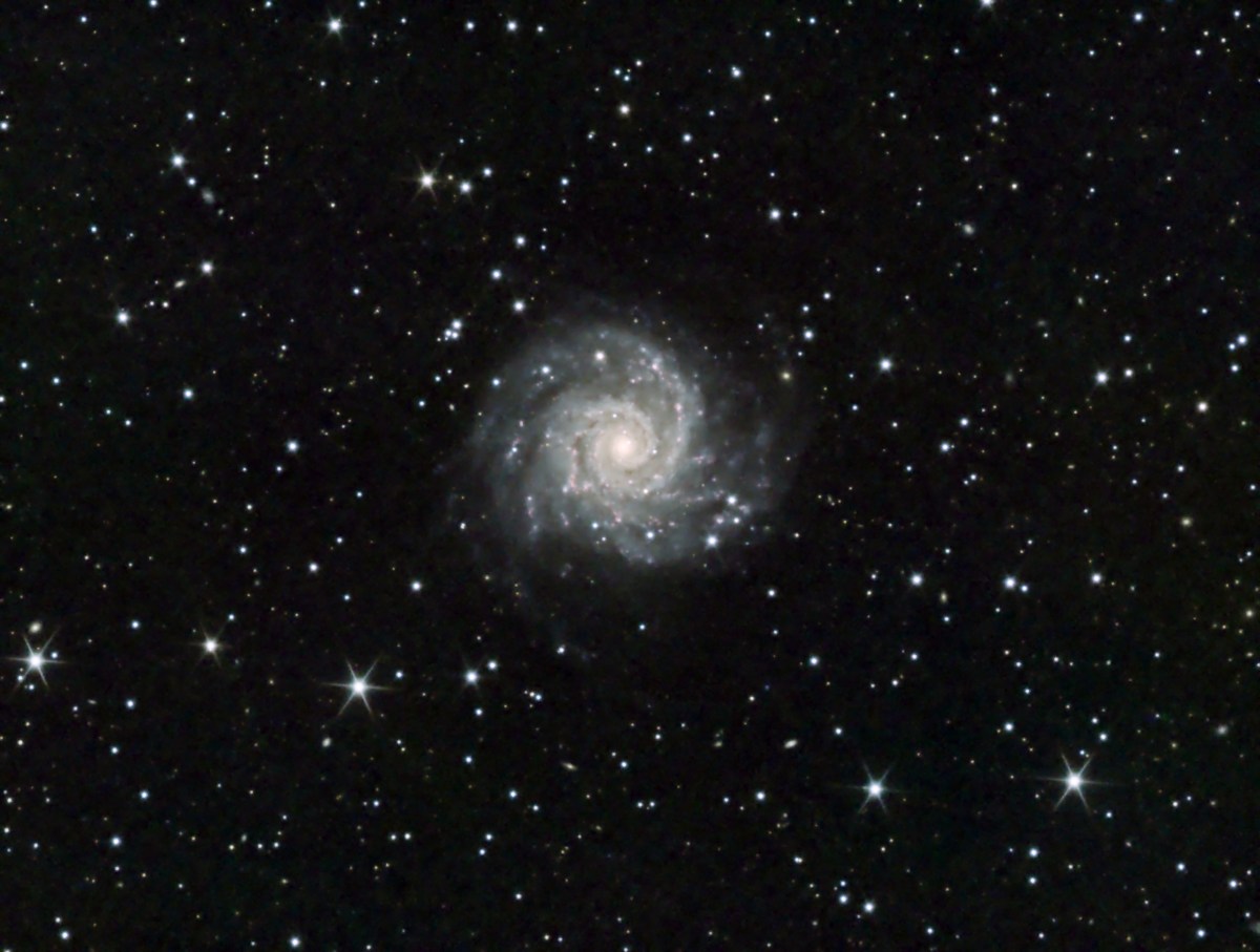 M74: a face on spiral galaxy – Erellaz