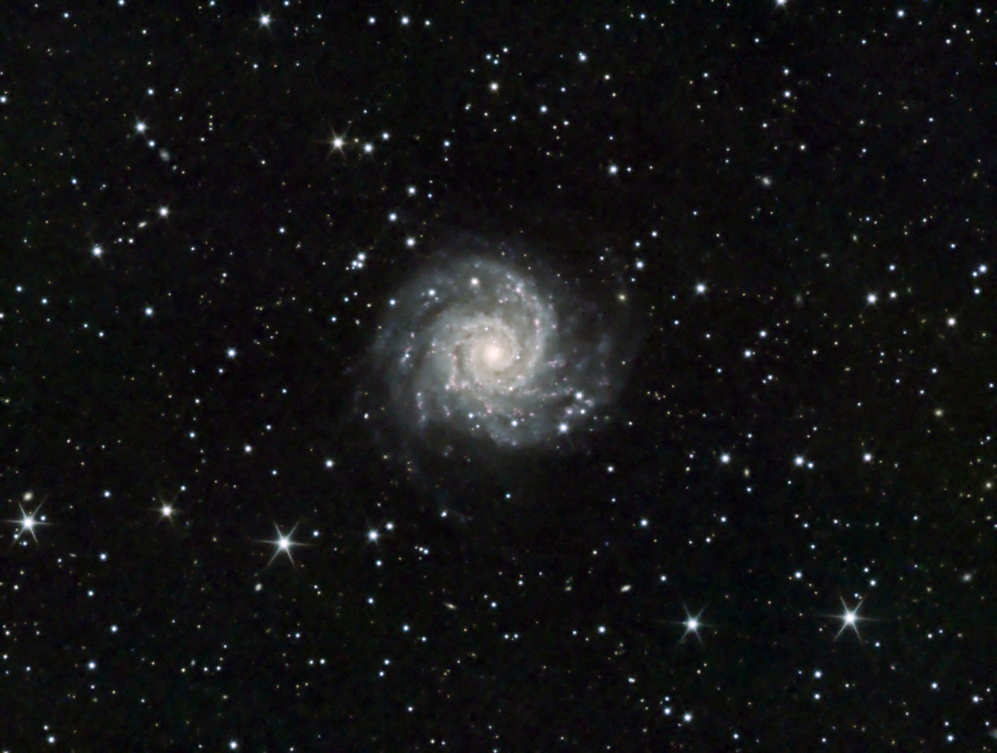M74: a face on spiral galaxy – Erellaz